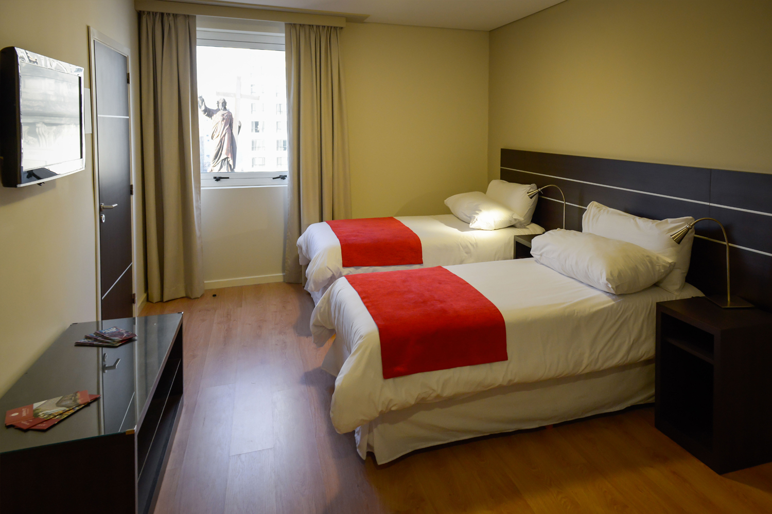 ADAPTED ROOM FOR PEOPLE WITH REDUCED MOBILITY - Amerian - Hoteles